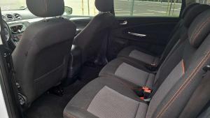 Balts Ford S-Max 2013 Kauņa, ar dzinēja tilpumu 2.00 L un nobraukumu 318 tūkst. km par 4850 €, foto 15 vietnē AUTOMOTO.COM.LV