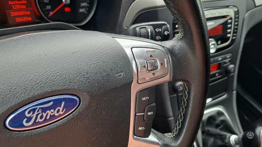 Balts Ford S-Max 2013 Kauņa, ar dzinēja tilpumu 2.00 L un nobraukumu 318 tūkst. km par 4850 €, foto 26 vietnē AUTOMOTO.COM.LV