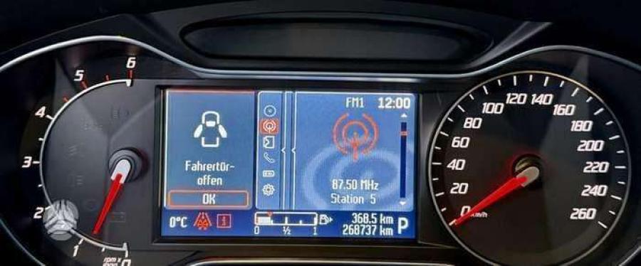 Balts Ford S-Max 2013 Šauļi, ar dzinēja tilpumu 2.20 L un nobraukumu 269 tūkst. km par 8950 €, foto 33 vietnē AUTOMOTO.COM.LV