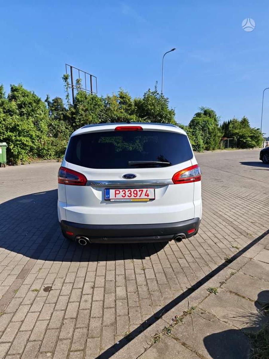 White Ford S-Max 2013 in Kaunas, with an engine capacity of 2.20 L and mileage of 232 thousand km for 5900 €, photo 6 on AUTOMOTO.COM.LV