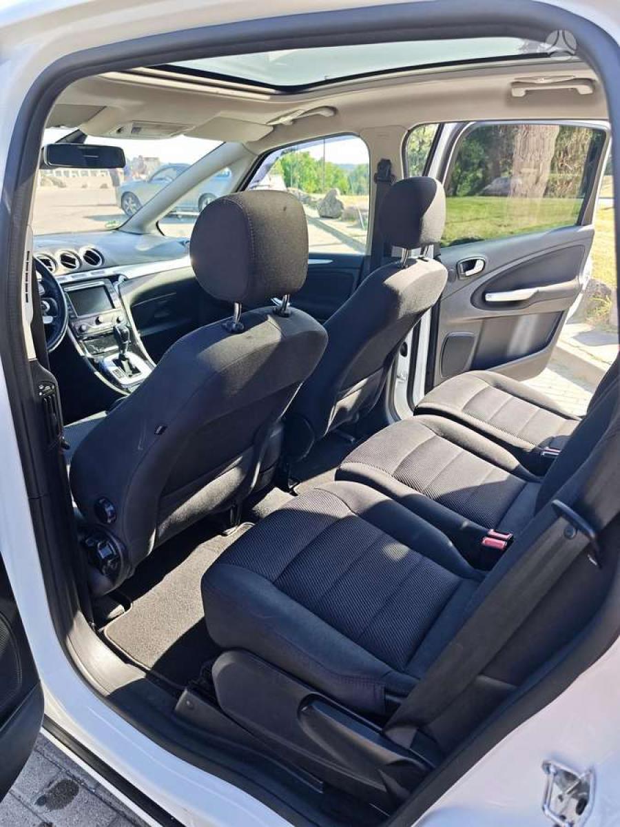 White Ford S-Max 2013 in Kaunas, with an engine capacity of 2.20 L and mileage of 232 thousand km for 5900 €, photo 16 on AUTOMOTO.COM.LV