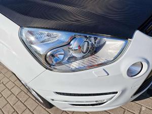 White Ford S-Max 2013 in Kaunas, with an engine capacity of 2.20 L and mileage of 232 thousand km for 5900 €, photo 17 on AUTOMOTO.COM.LV