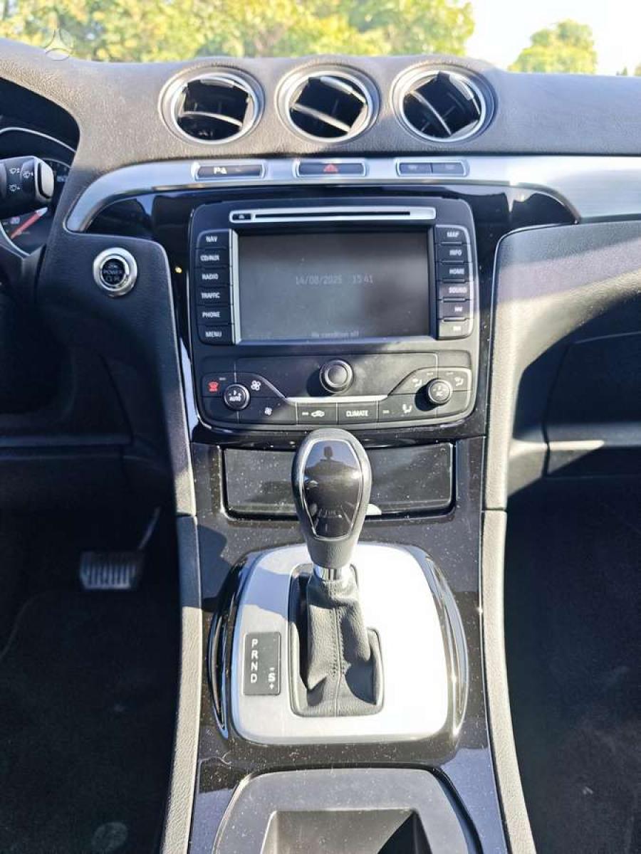 White Ford S-Max 2013 in Kaunas, with an engine capacity of 2.20 L and mileage of 232 thousand km for 5900 €, photo 20 on AUTOMOTO.COM.LV