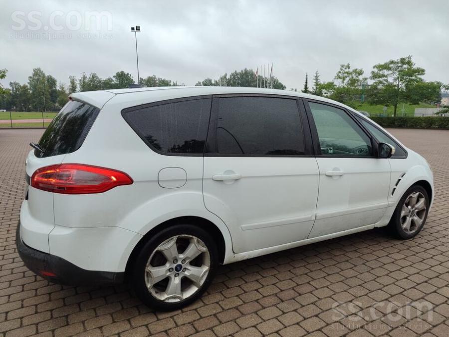 Balts Ford S-Max 2013 Jelgava, ar dzinēja tilpumu 2.00 L un nobraukumu 304 tūkst. km par 3200 €, foto 3 vietnē AUTOMOTO.COM.LV