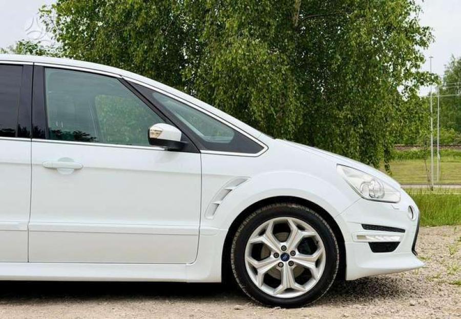 White Ford S-Max 2013 in Siauliai, with an engine capacity of 2.20 L and mileage of 269 thousand km for 7950 €, photo 11 on AUTOMOTO.COM.LV