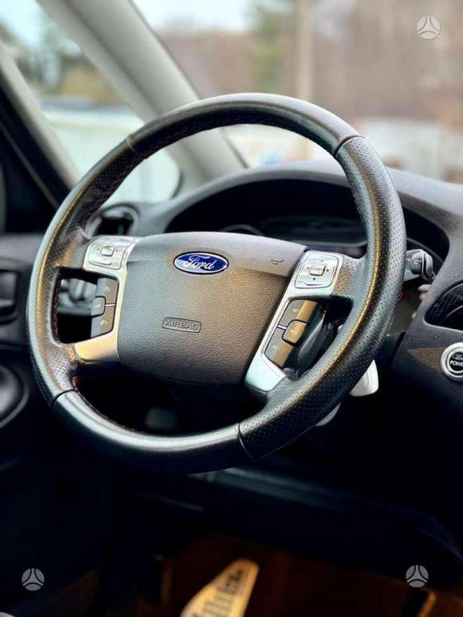 White Ford S-Max 2013 in Siauliai, with an engine capacity of 2.20 L and mileage of 269 thousand km for 7950 €, photo 19 on AUTOMOTO.COM.LV