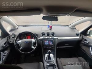 Balts Ford S-Max 2013 Jelgava, ar dzinēja tilpumu 2.00 L un nobraukumu 304 tūkst. km par 2800 €, foto 8 vietnē AUTOMOTO.COM.LV
