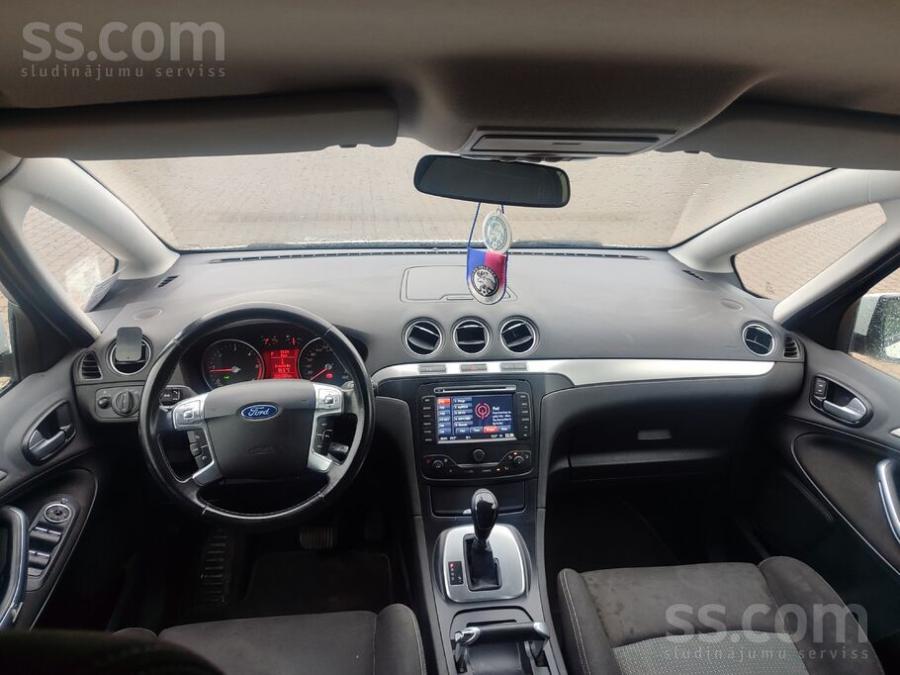 Balts Ford S-Max 2013 Jelgava, ar dzinēja tilpumu 2.00 L un nobraukumu 304 tūkst. km par 2800 €, foto 8 vietnē AUTOMOTO.COM.LV