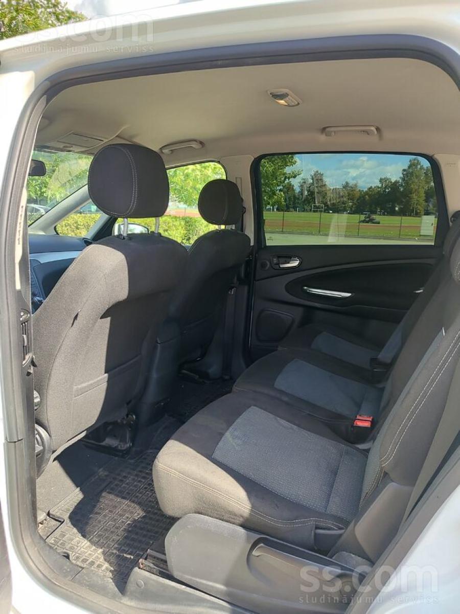 Balts Ford S-Max 2013 Jelgava, ar dzinēja tilpumu 2.00 L un nobraukumu 304 tūkst. km par 4490 €, foto 15 vietnē AUTOMOTO.COM.LV