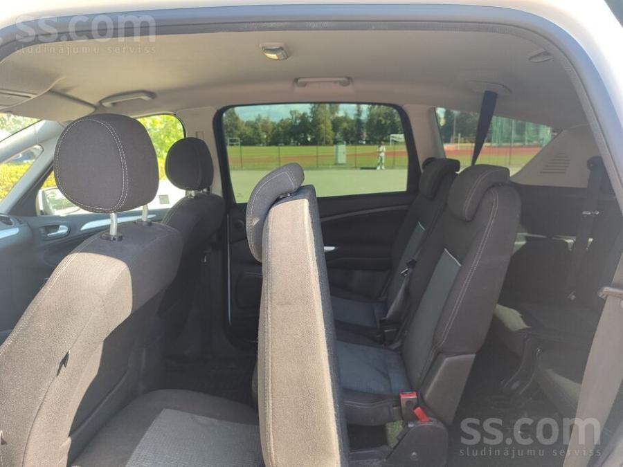 Balts Ford S-Max 2013 Jelgava, ar dzinēja tilpumu 2.00 L un nobraukumu 304 tūkst. km par 4490 €, foto 16 vietnē AUTOMOTO.COM.LV