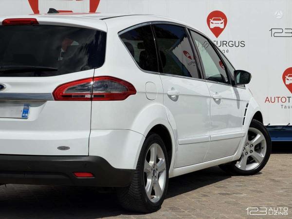White Ford S-Max 2013 in Taurage, with an engine capacity of 2.00 L and mileage of 257 thousand km for 3950 €, photo 10 on AUTOMOTO.COM.LV