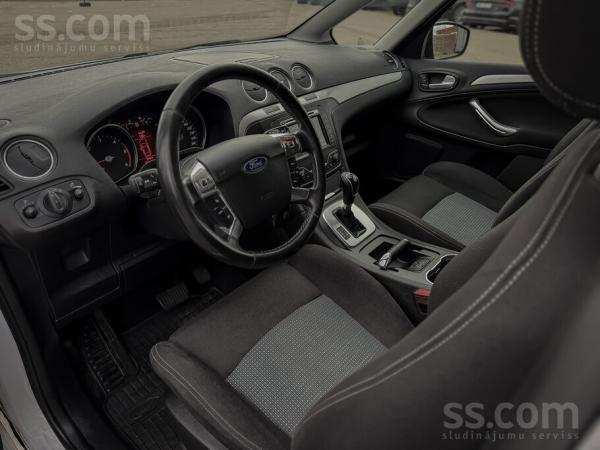 Ford S-Max 2013 Jelgava vietnē Balts Ford S-Max 2013 Jelgava, ar dzinēja tilpumu 2.00 L un nobraukumu 305 tūkst. km par 3790 €, foto 11 vietnē AUTOMOTO.COM.LV
