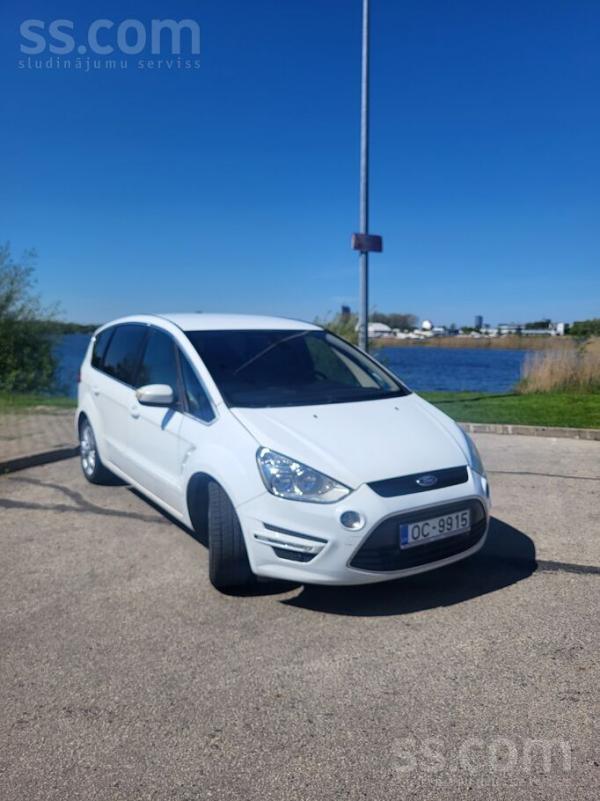 White Ford S-Max 2014 in Riga, with an engine capacity of 2.00 L and mileage of 236 thousand km for 5000 €, photo 3 on AUTOMOTO.COM.LV