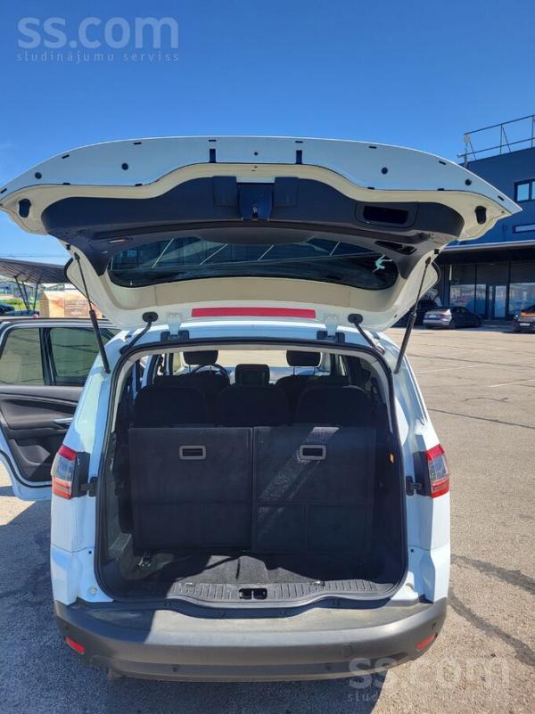 White Ford S-Max 2014 in Riga, with an engine capacity of 2.00 L and mileage of 235 thousand km for 4800 €, photo 9 on AUTOMOTO.COM.LV