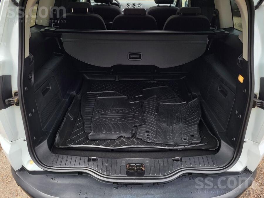 Balts Ford S-Max 2014 Rīga, ar dzinēja tilpumu 2.00 L un nobraukumu 0 tūkst. km par 6000 €, foto 15 vietnē AUTOMOTO.COM.LV