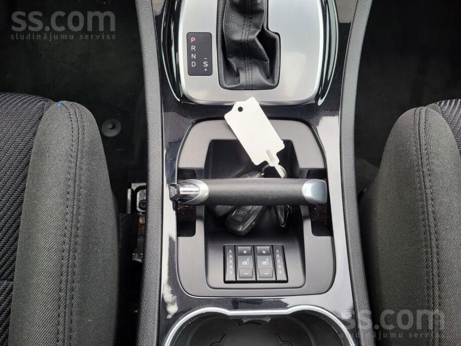 Balts Ford S-Max 2014 Rīga, ar dzinēja tilpumu 2.00 L un nobraukumu 0 tūkst. km par 6000 €, foto 20 vietnē AUTOMOTO.COM.LV