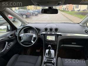White Ford S-Max 2014 in Riga, with an engine capacity of 2.00 L and mileage of 235 thousand km for 4950 €, photo 14 on AUTOMOTO.COM.LV