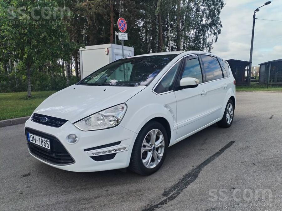 White Ford S-Max 2014 in Riga, with an engine capacity of 2.20 L and mileage of 229 thousand km for 4990 €, photo 1 on AUTOMOTO.COM.LV
