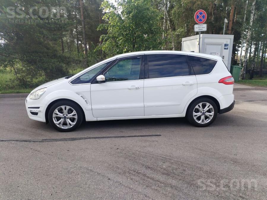 White Ford S-Max 2014 in Riga, with an engine capacity of 2.20 L and mileage of 229 thousand km for 4990 €, photo 3 on AUTOMOTO.COM.LV