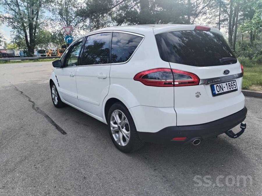 White Ford S-Max 2014 in Riga, with an engine capacity of 2.20 L and mileage of 229 thousand km for 4990 €, photo 4 on AUTOMOTO.COM.LV