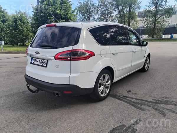 Balts Ford S-Max 2014 Rīga, ar dzinēja tilpumu 2.20 L un nobraukumu 229 tūkst. km par 4990 €, foto 5 vietnē AUTOMOTO.COM.LV