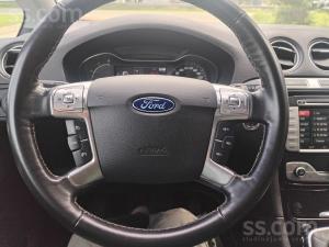 White Ford S-Max 2014 in Riga, with an engine capacity of 2.20 L and mileage of 229 thousand km for 4990 €, photo 13 on AUTOMOTO.COM.LV