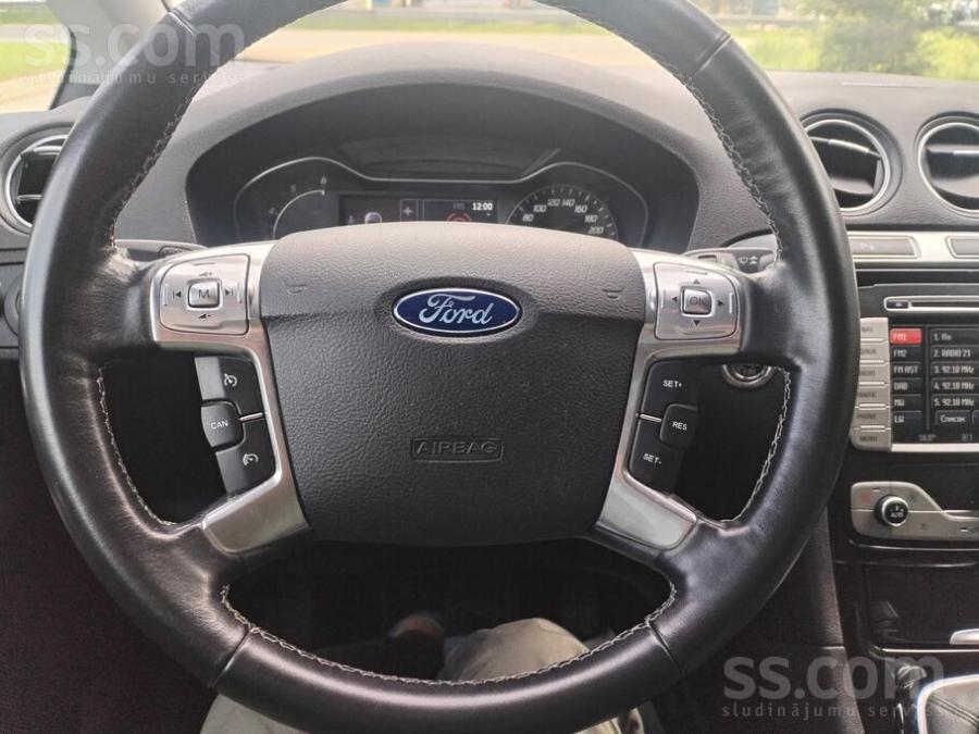 White Ford S-Max 2014 in Riga, with an engine capacity of 2.20 L and mileage of 229 thousand km for 4990 €, photo 13 on AUTOMOTO.COM.LV