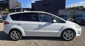 White Ford S-Max 2014 in Kaunas, with an engine capacity of 2.00 L and mileage of 327 thousand km for 5699 €, photo 5 on AUTOMOTO.COM.LV
