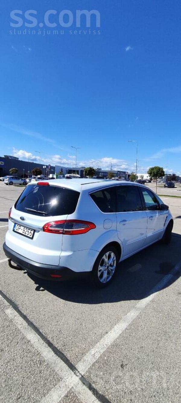 White Ford S-Max 2014 in Riga, with an engine capacity of 2.00 L and mileage of 260 thousand km for 6700 €, photo 4 on AUTOMOTO.COM.LV