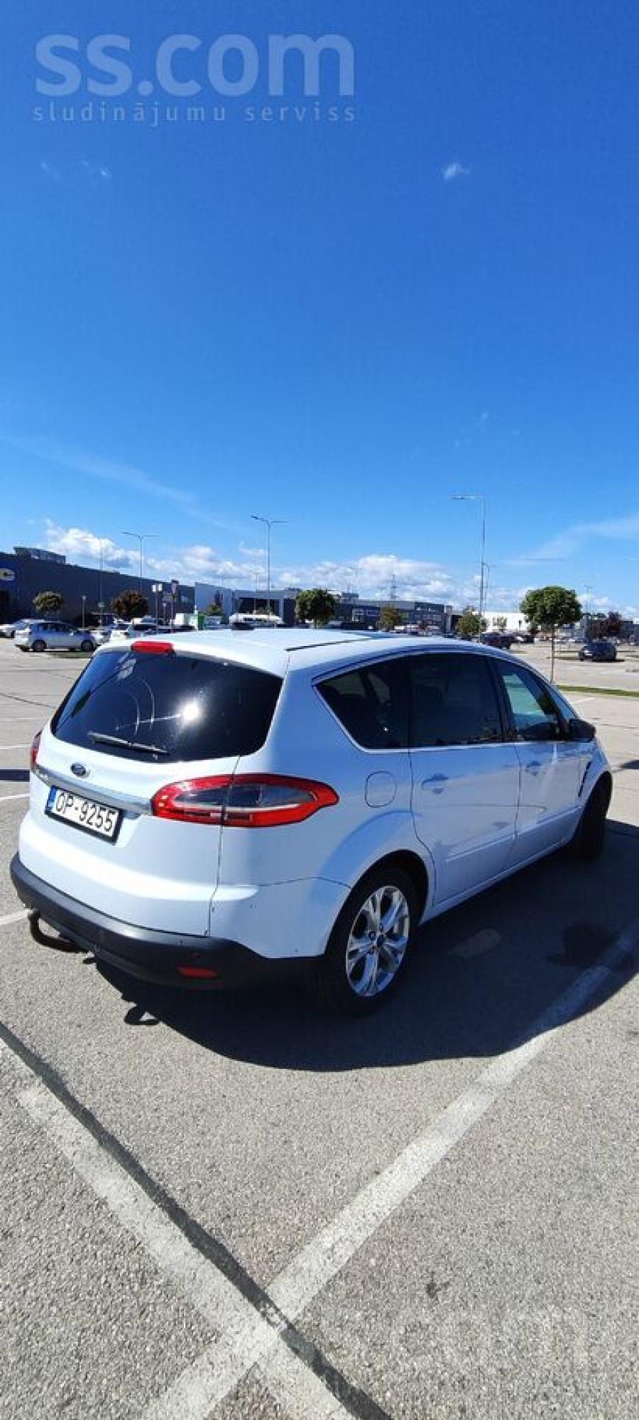 White Ford S-Max 2014 in Riga, with an engine capacity of 2.00 L and mileage of 260 thousand km for 6700 €, photo 5 on AUTOMOTO.COM.LV