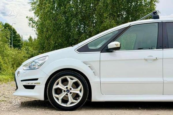 White Ford S-Max 2014 in Siauliai, with an engine capacity of 2.20 L and mileage of 290 thousand km for 8999 €, photo 7 on AUTOMOTO.COM.LV