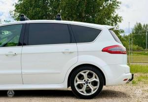 White Ford S-Max 2014 in Siauliai, with an engine capacity of 2.20 L and mileage of 290 thousand km for 8999 €, photo 9 on AUTOMOTO.COM.LV
