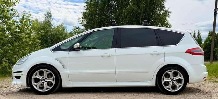 White Ford S-Max 2014 in Siauliai, with an engine capacity of 2.20 L and mileage of 290 thousand km for 8999 €, photo 13 on AUTOMOTO.COM.LV