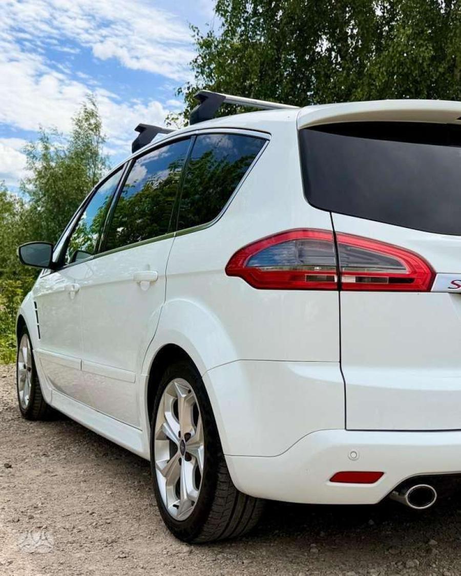 White Ford S-Max 2014 in Siauliai, with an engine capacity of 2.20 L and mileage of 290 thousand km for 8999 €, photo 16 on AUTOMOTO.COM.LV