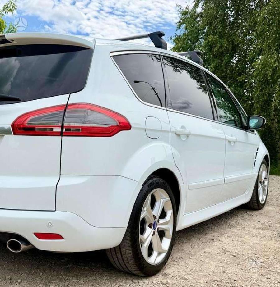 White Ford S-Max 2014 in Siauliai, with an engine capacity of 2.20 L and mileage of 290 thousand km for 8999 €, photo 17 on AUTOMOTO.COM.LV