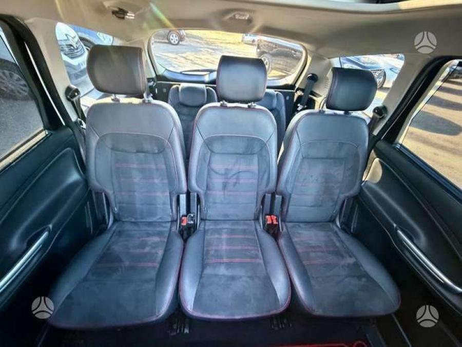 White Ford S-Max 2014 in Siauliai, with an engine capacity of 2.20 L and mileage of 290 thousand km for 8999 €, photo 30 on AUTOMOTO.COM.LV