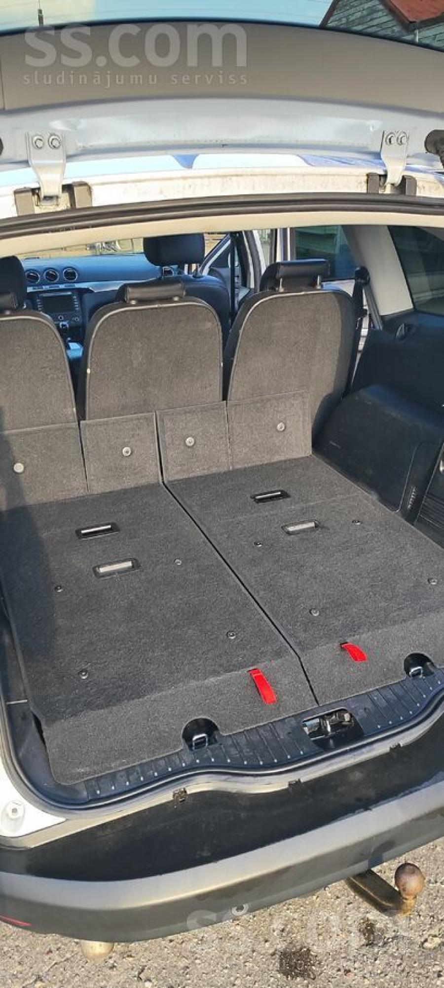 White Ford S-Max 2014 in Riga, with an engine capacity of 2.00 L and mileage of 260 thousand km for 6200 €, photo 17 on AUTOMOTO.COM.LV