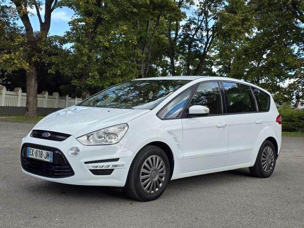 Форд С-Макс 2014 в Таураге на AUTOMOTO.COM.LV Белый Форд С-Макс 2014 в Таураге, объемом двигателя 2.00 л и пробегом 258 тыс. км за 4490 €, фото 3 на AUTOMOTO.COM.LV
