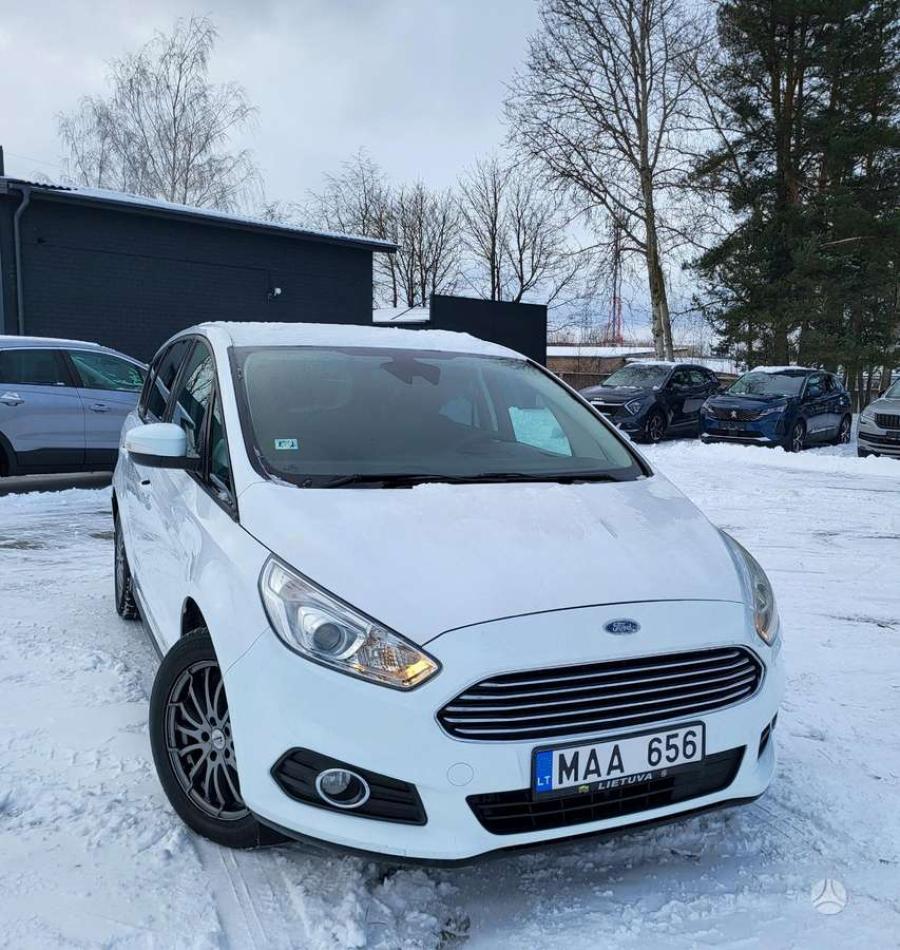White Ford S-Max 2015 in Siauliai, with an engine capacity of 2.00 L and mileage of 214 thousand km for 5950 €, photo 2 on AUTOMOTO.COM.LV