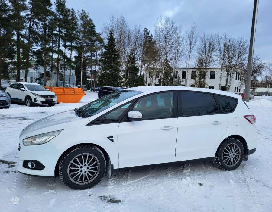 White Ford S-Max 2015 in Siauliai, with an engine capacity of 2.00 L and mileage of 214 thousand km for 5950 €, photo 13 on AUTOMOTO.COM.LV