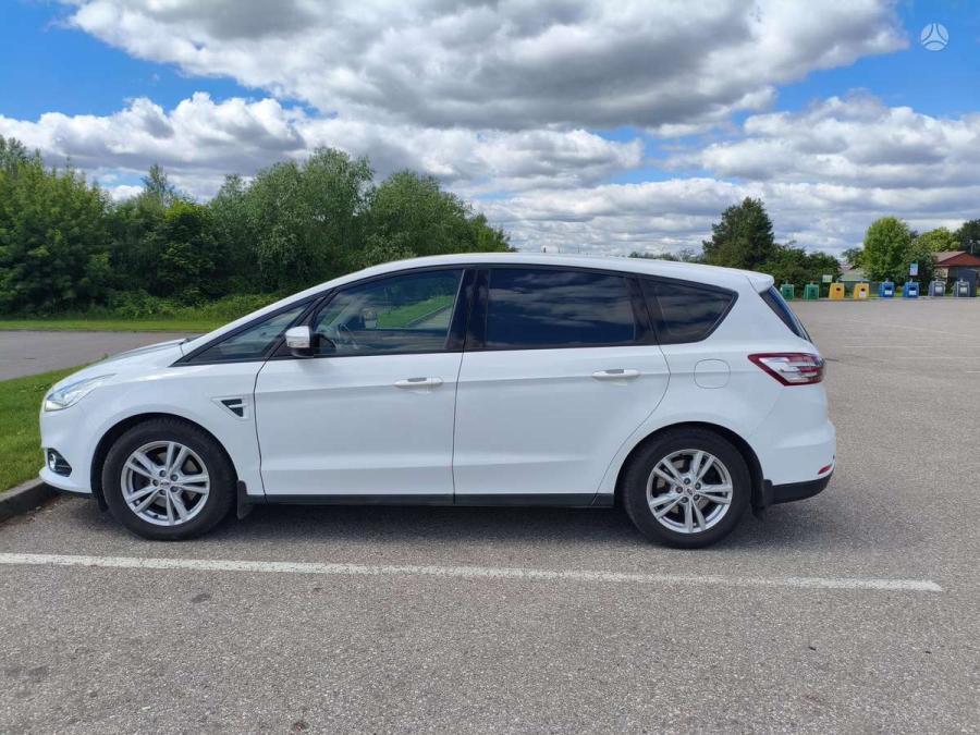 White Ford S-Max 2015 in Jurbarkas, with an engine capacity of 2.00 L and mileage of 249 thousand km for 7200 €, photo 4 on AUTOMOTO.COM.LV
