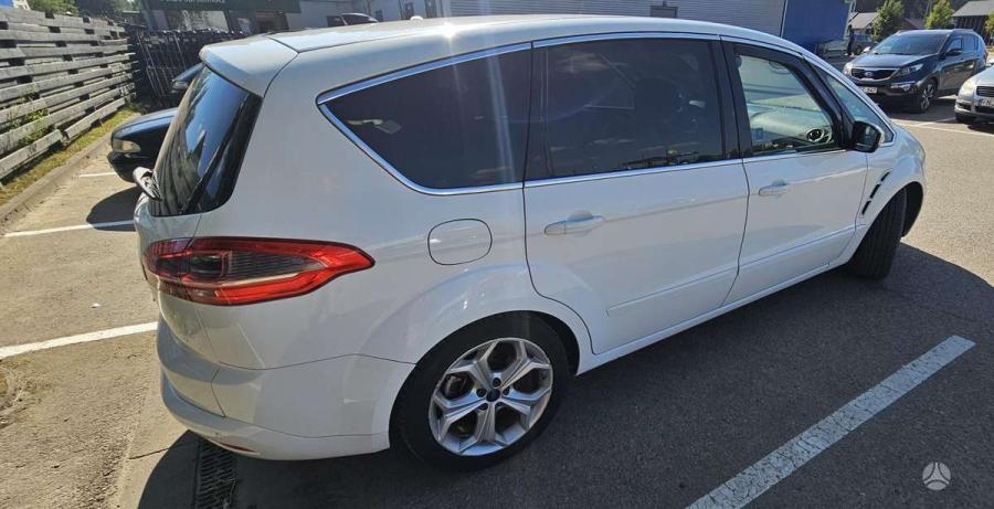Balts Ford S-Max 2015 Viļņa, ar dzinēja tilpumu 2.00 L un nobraukumu 260 tūkst. km par 4800 €, foto 9 vietnē AUTOMOTO.COM.LV