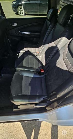Balts Ford S-Max 2015 Viļņa, ar dzinēja tilpumu 2.00 L un nobraukumu 260 tūkst. km par 4800 €, foto 10 vietnē AUTOMOTO.COM.LV