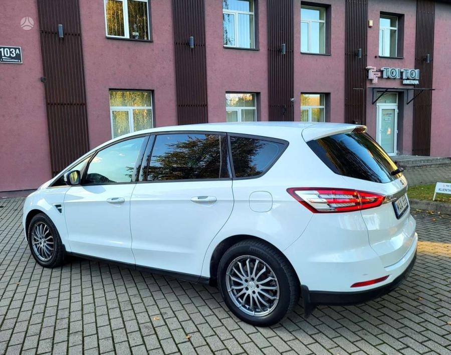 White Ford S-Max 2015 in Siauliai, with an engine capacity of 2.00 L and mileage of 215 thousand km for 5990 €, photo 5 on AUTOMOTO.COM.LV