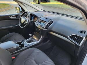 White Ford S-Max 2015 in Siauliai, with an engine capacity of 2.00 L and mileage of 215 thousand km for 5990 €, photo 9 on AUTOMOTO.COM.LV