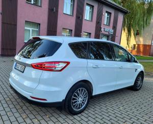 White Ford S-Max 2015 in Siauliai, with an engine capacity of 2.00 L and mileage of 215 thousand km for 5990 €, photo 16 on AUTOMOTO.COM.LV