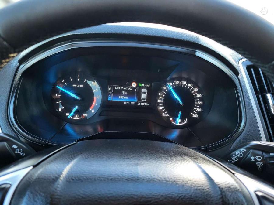 White Ford S-Max 2015 in Siauliai, with an engine capacity of 2.00 L and mileage of 215 thousand km for 5990 €, photo 27 on AUTOMOTO.COM.LV