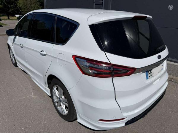White Ford S-Max 2016 in Silute, with an engine capacity of 2.00 L and mileage of 231 thousand km for 7900 €, photo 4 on AUTOMOTO.COM.LV