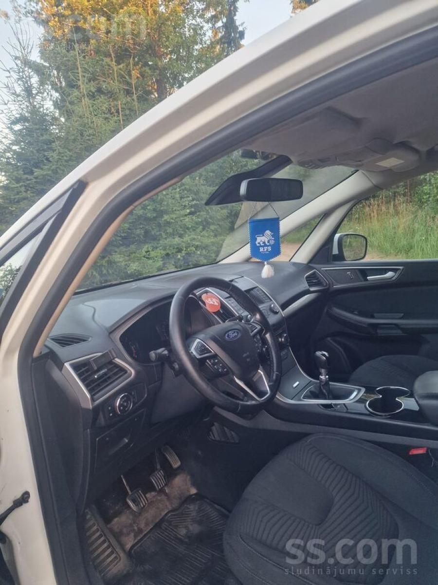 Balts Ford S-Max 2016 Rīga, ar dzinēja tilpumu 2.00 L un nobraukumu 282 tūkst. km par 5950 €, foto 10 vietnē AUTOMOTO.COM.LV