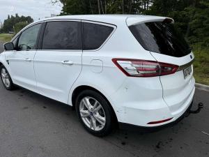 White Ford S-Max 2016 in Kaunas, with an engine capacity of 2.00 L and mileage of 253 thousand km for 6699 €, photo 4 on AUTOMOTO.COM.LV